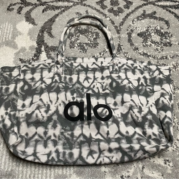 ALO Yoga | Bags | Alo Yoga Shopper Tote Bag Grey Tie Dye | Poshmark